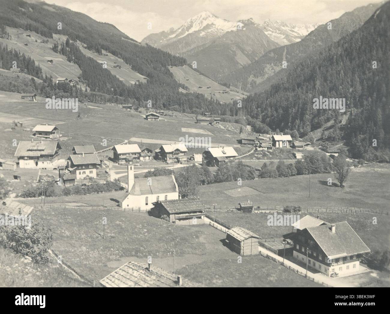 Early photograph of Vorderlanersbach, a village in Tux municipality ...