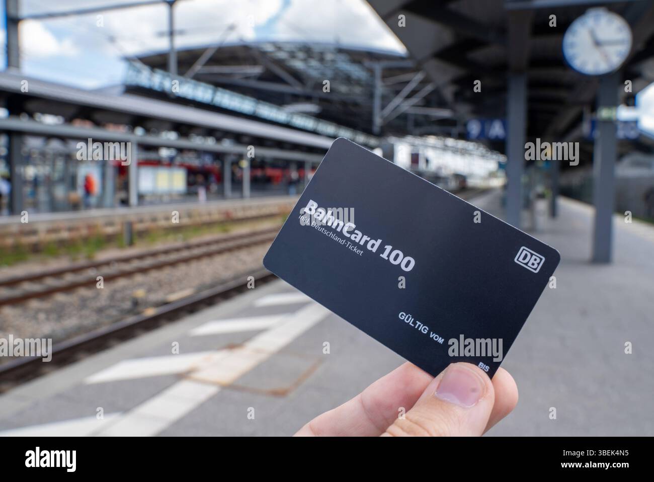 Themenbild - Deutsche Bahn Bahncard 100 inkl. Deutschlandticket, 27.05. ...