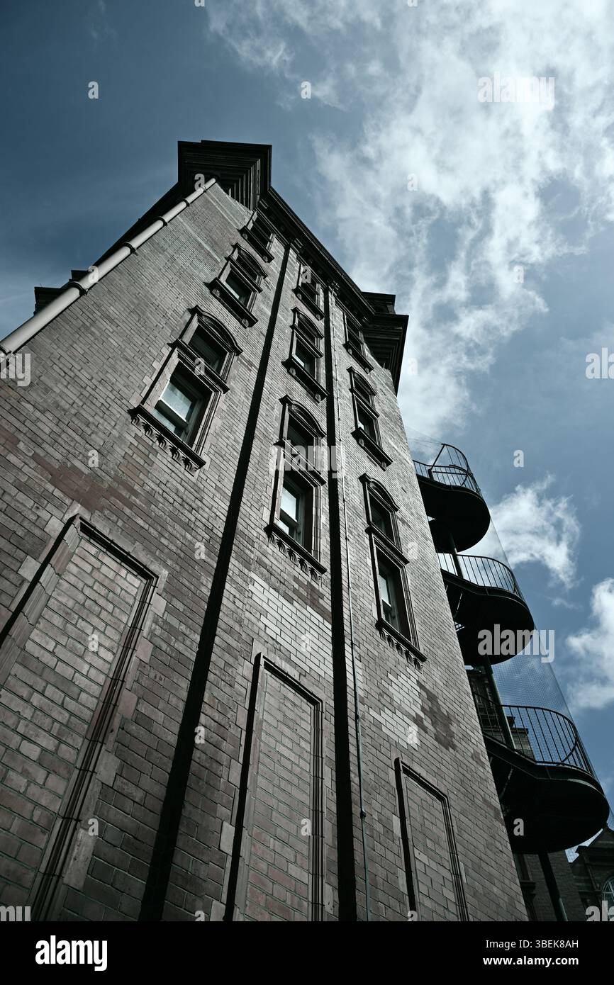Cruciform Building UCL Stock Photo - Alamy