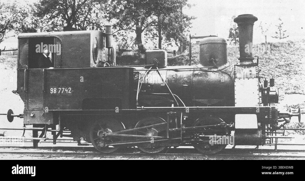 The FFB locomotive Haindorf, depicted as DRG 98 7742, is shown in this ...