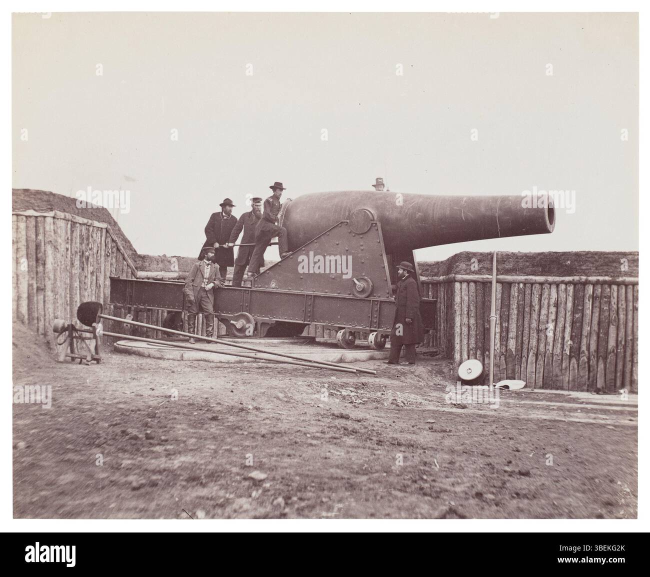This photograph depicts the Fifteen-inch Rodman Gun at Battery Rodgers ...