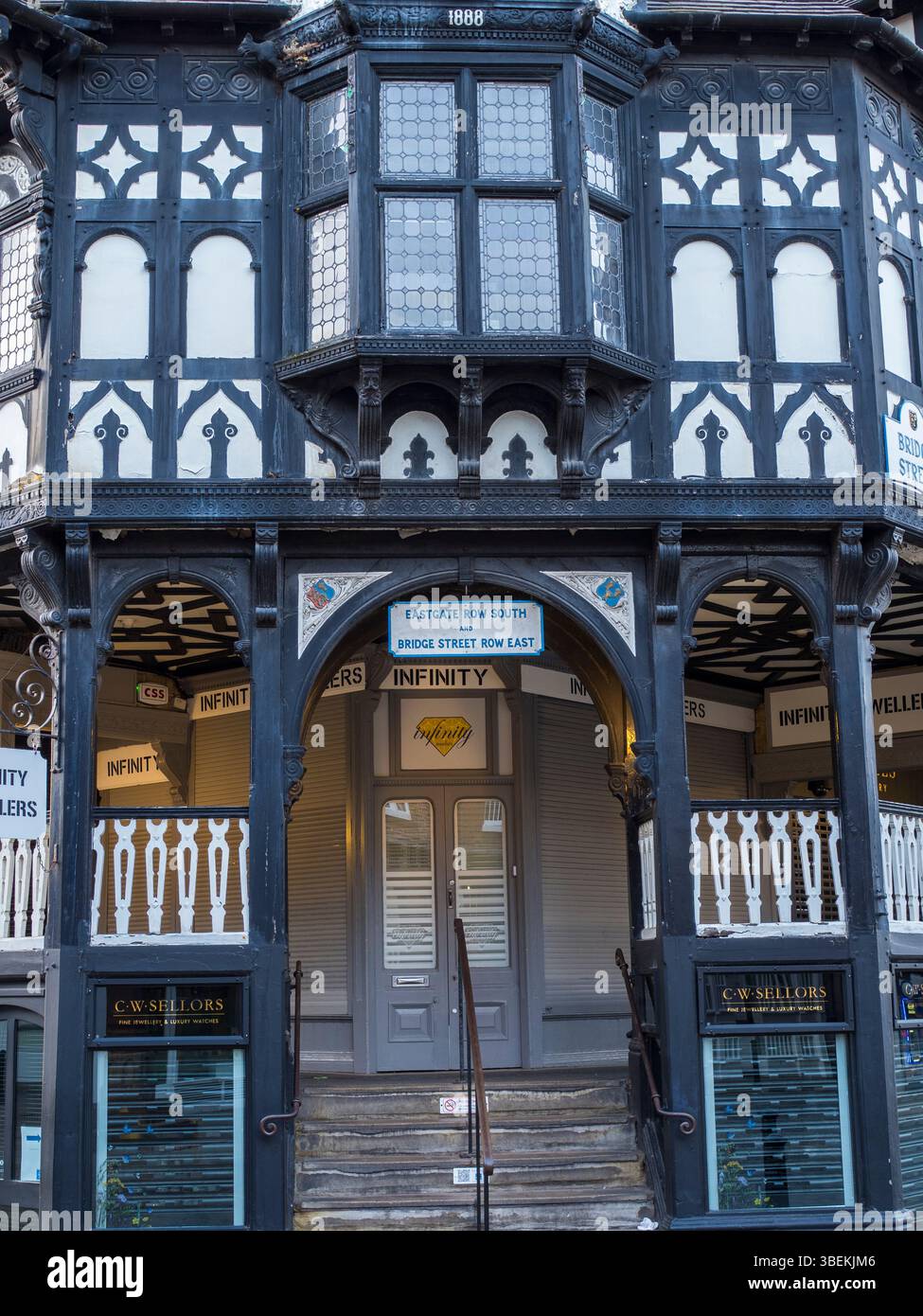 Chester rows medieval hi-res stock photography and images - Alamy