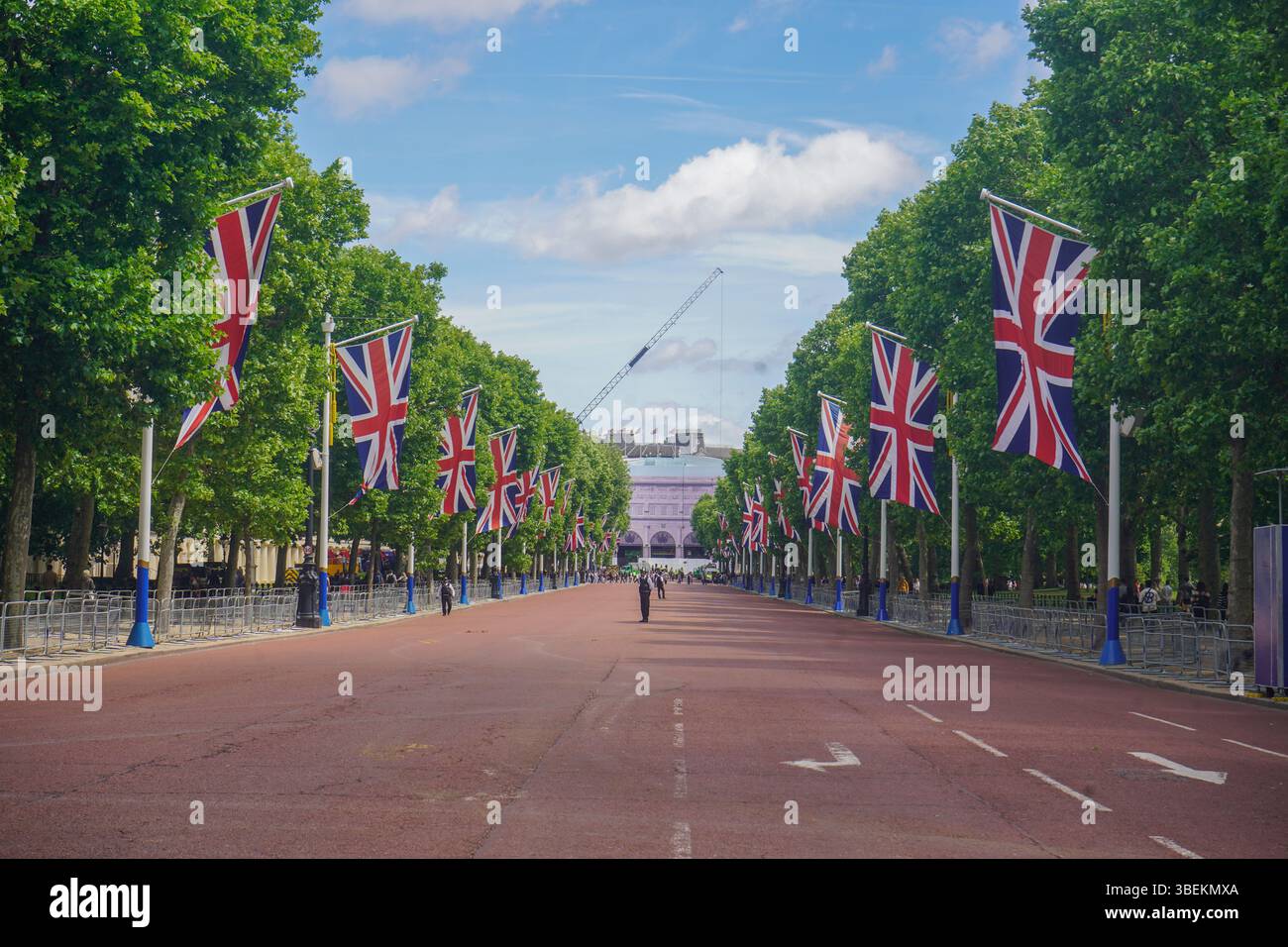 London, UK. 29 May 2025. Police at The Mall which is closed off to the ...