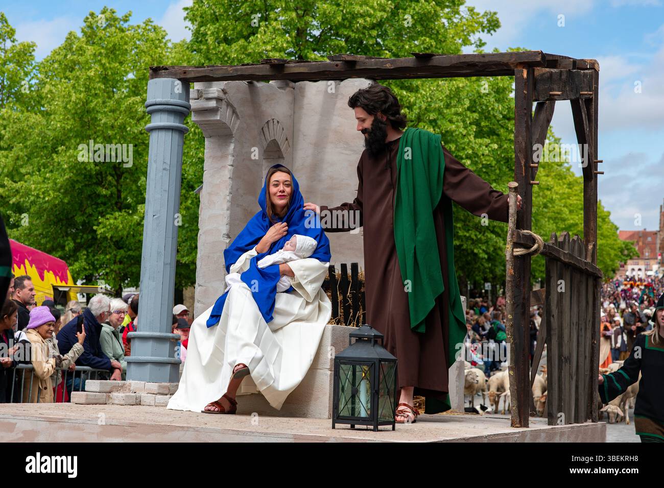 this picture shows the Holy Blood Procession (Heilige Bloedprocessie ...