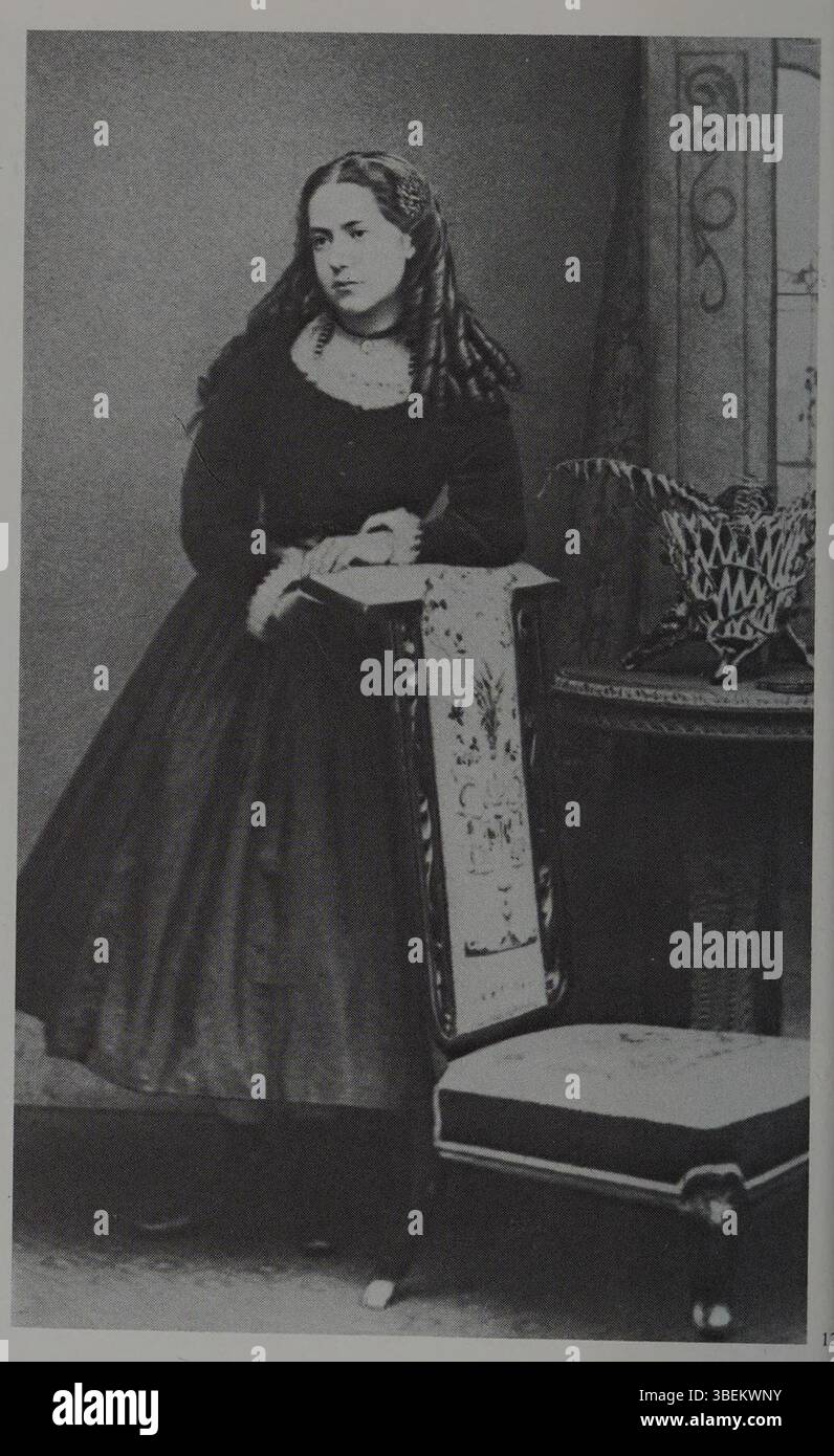 Young eleanor marx hi-res stock photography and images - Alamy