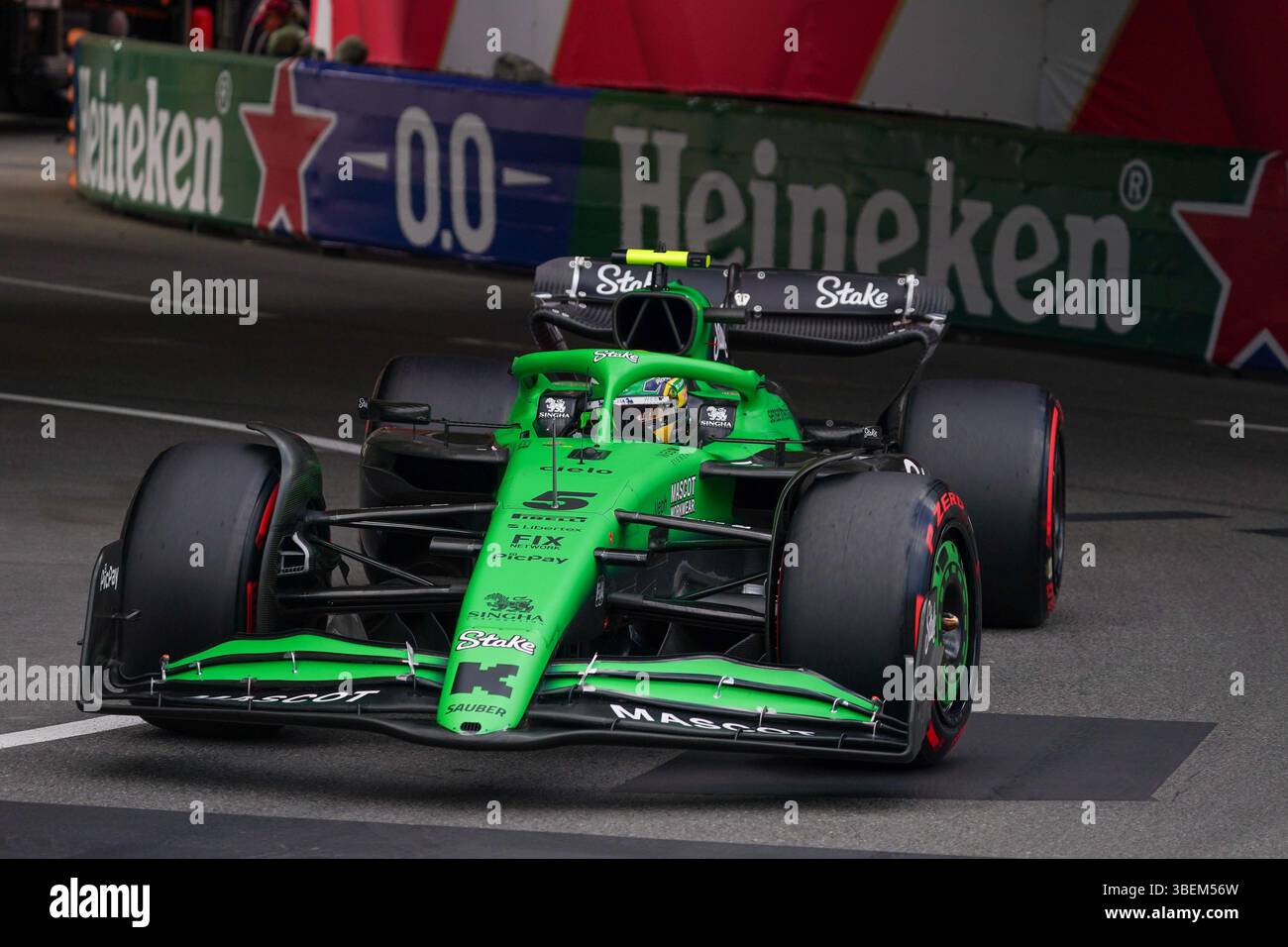 Gabriel Bortoleto of Brazil driving the (5) Stake F1 Team Kick Sauber ...