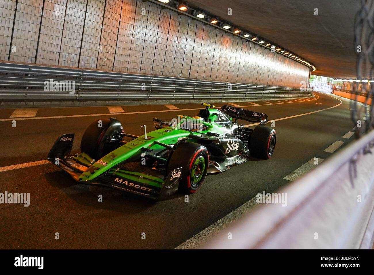 Gabriel Bortoleto of Brazil driving the (5) Stake F1 Team Kick Sauber ...