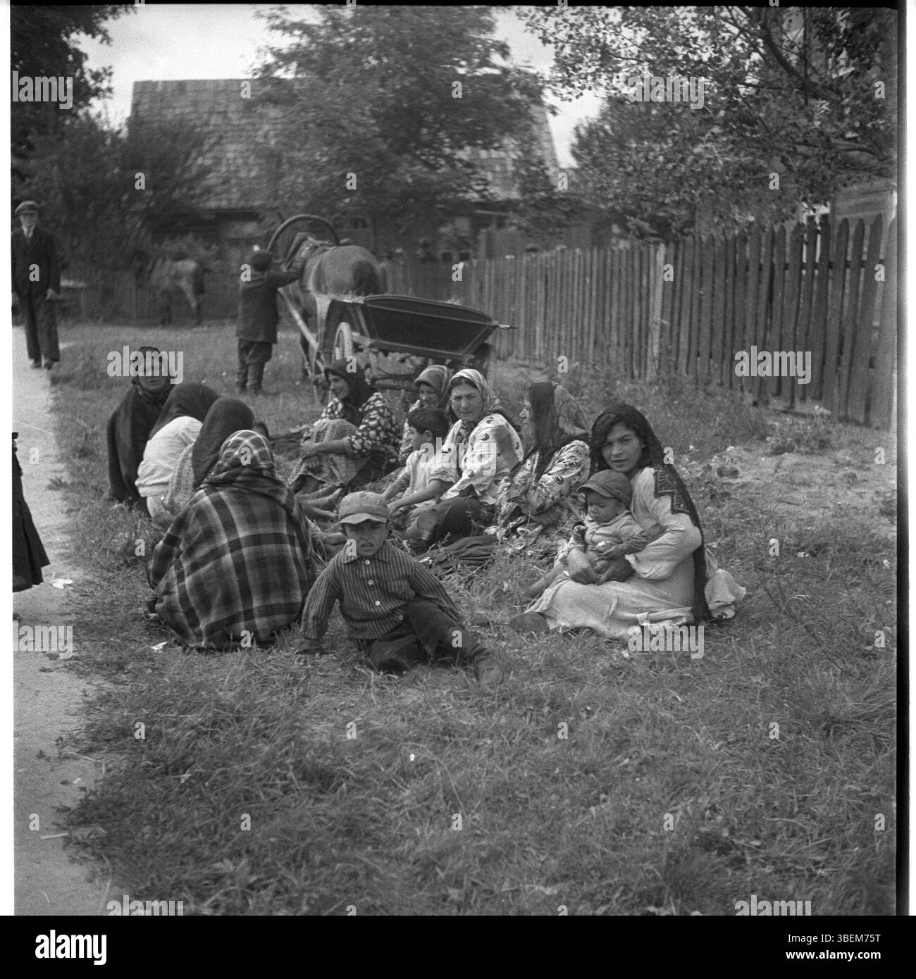 Romani people hi-res stock photography and images - Alamy