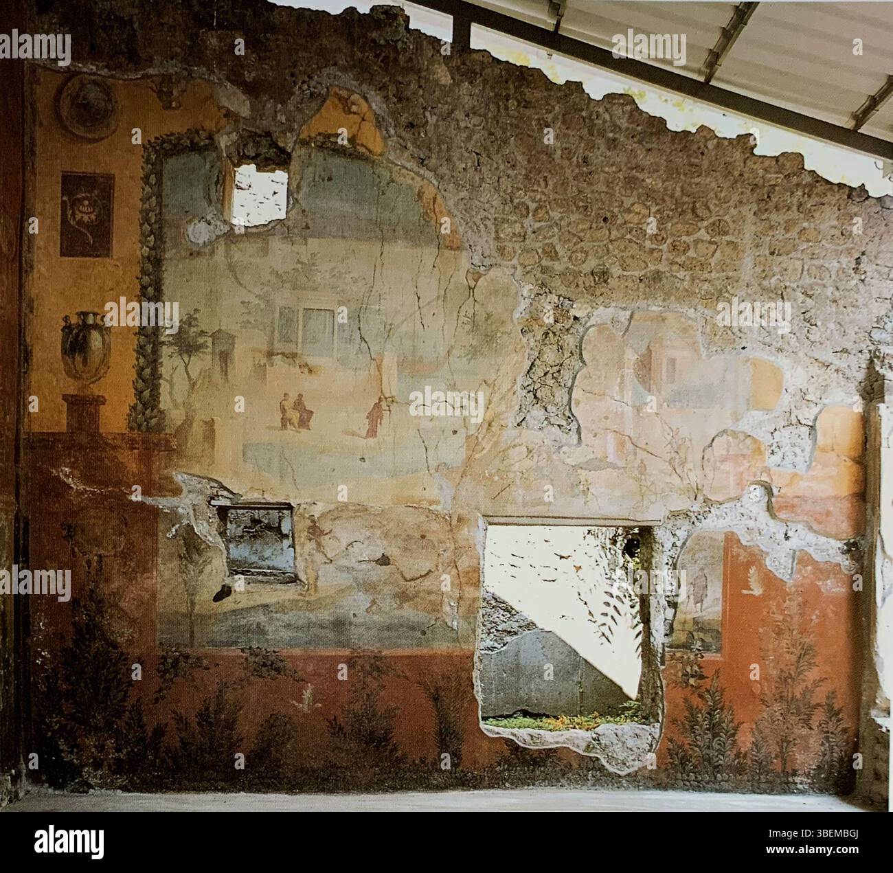 The east wall of the Viridarium in the House of the Ceii, Pompeii ...