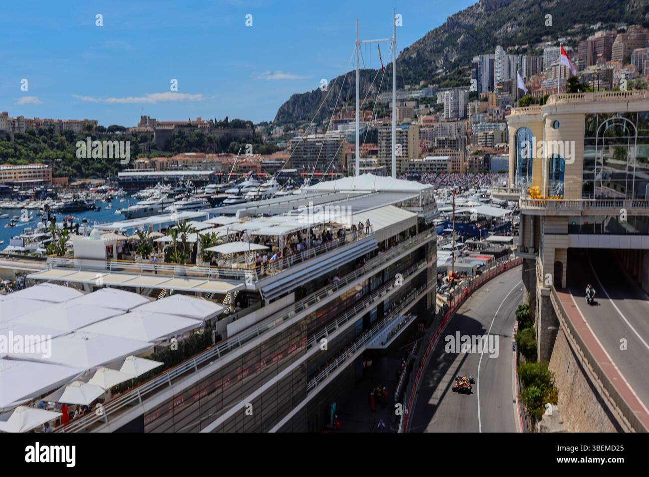 Montecarlo, Monaco. 29/18/2025. Oscar Piastri of Australia driving the ...