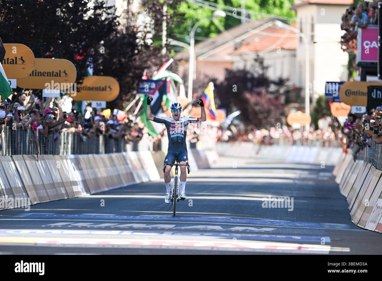 CESANO MADERNO, ITALY - MAY 29: Nico Denz of Germany and Team Red Bull ...