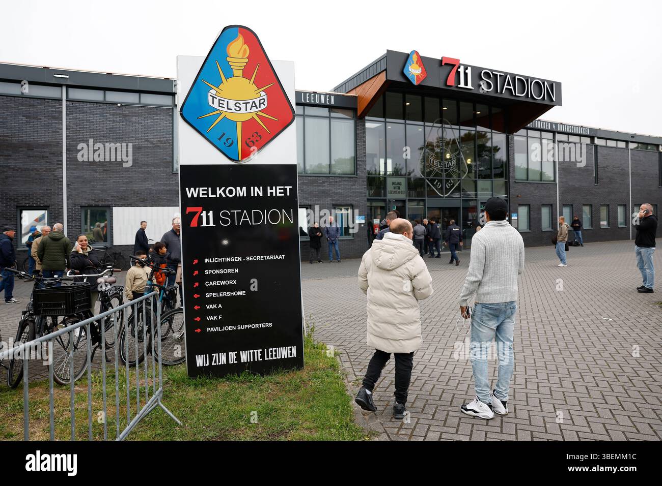 VELSEN - Telstar supporters before the start of the Dutch final of the ...