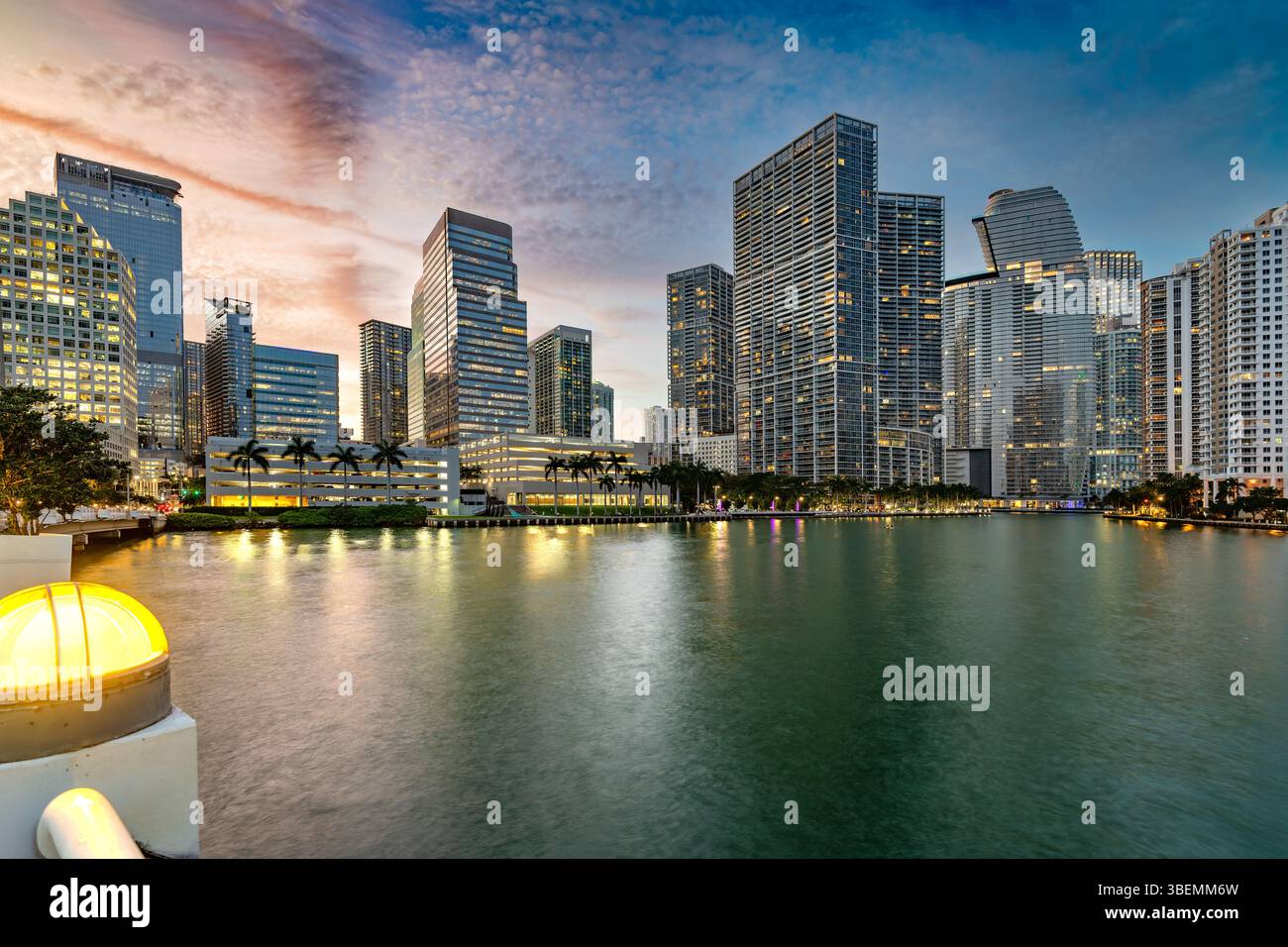 Urban core hi-res stock photography and images - Alamy