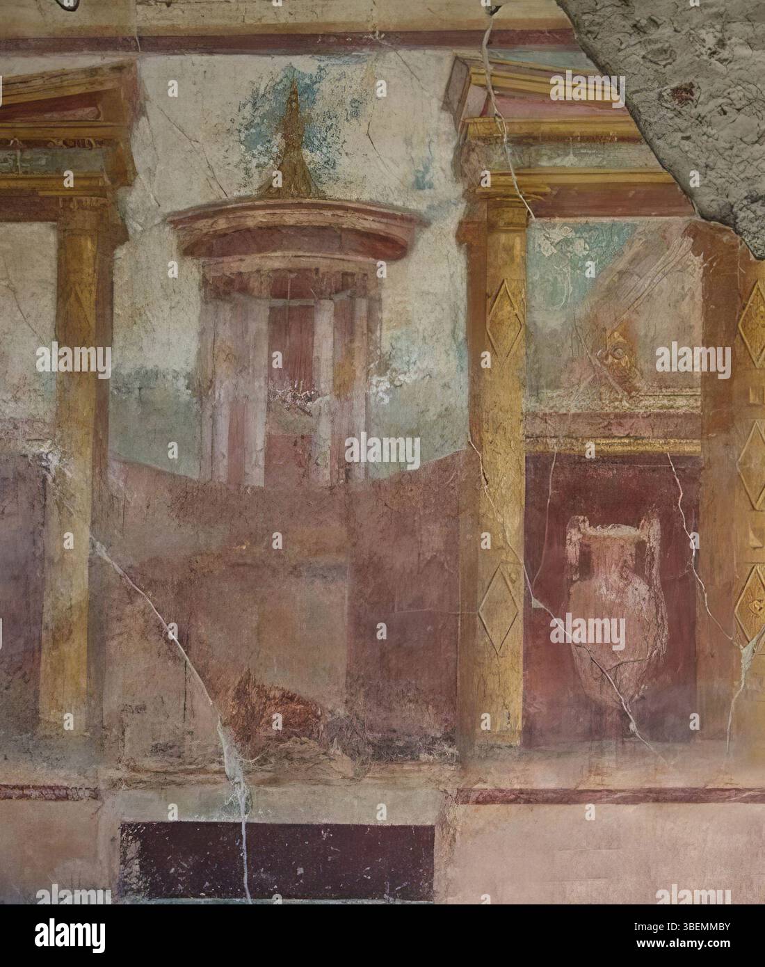 The east painted wall of Room 43 in the House of the Labyrinth, Pompeii ...