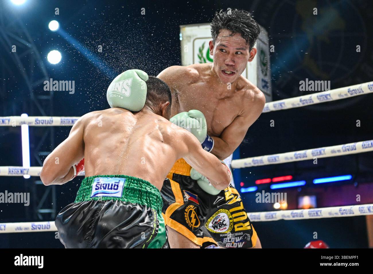 Rangsit, Thailand. 28th May, 2025. Thammanoon Niyomtrong (L) and Roland Toyogon (R) seen in ...