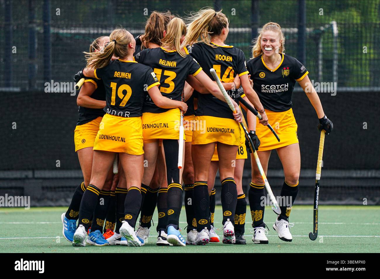 DEN BOSCH, NETHERLANDS - MAY 29: Rosa Fernig of HC Den Bosch celebrates ...