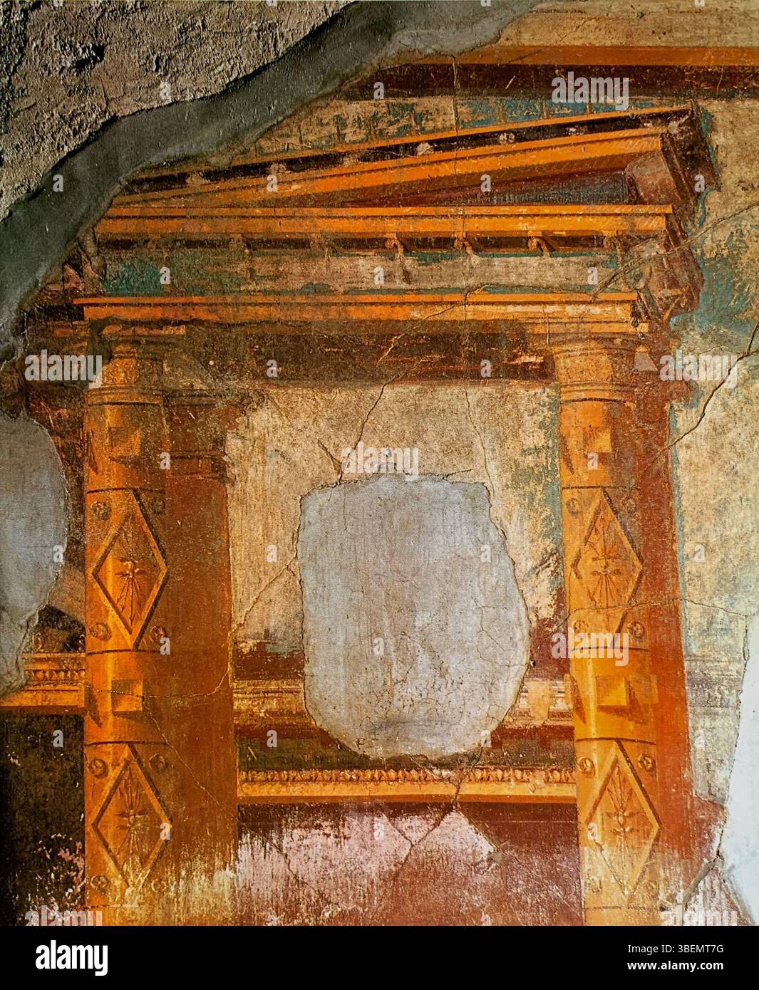 This photograph captures the detail of the west wall of Oecus 43 in the ...