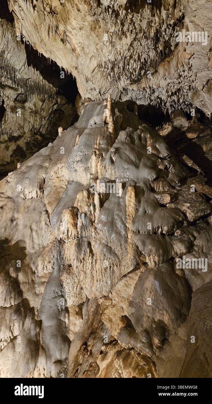 Exploring a Magnificent Underground Cavern with Unique Rock Formations ...