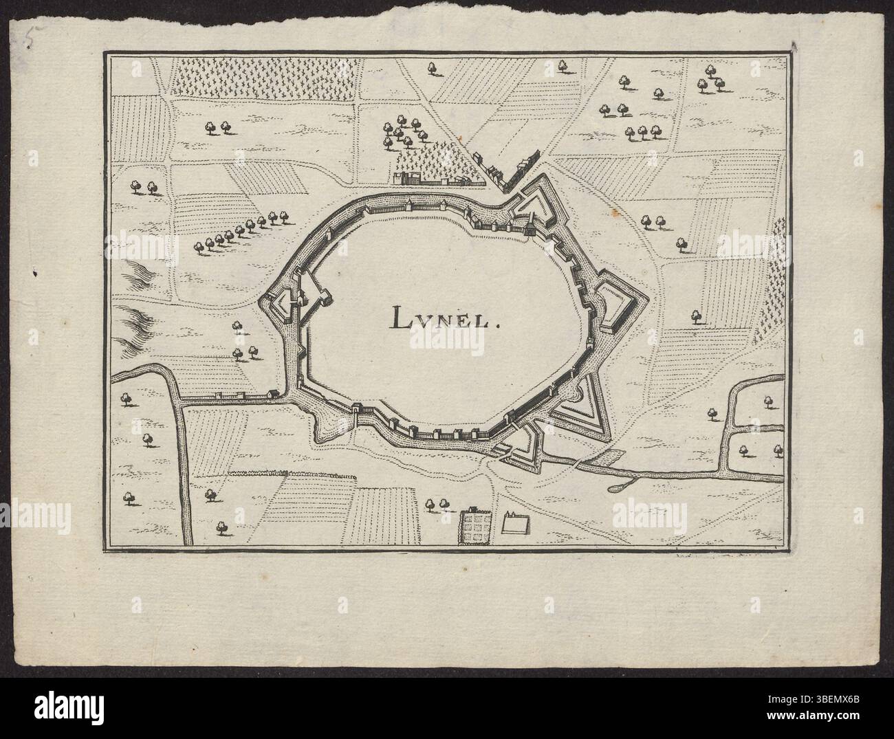 This map details the fortifications of Lunel, located in the Hérault ...
