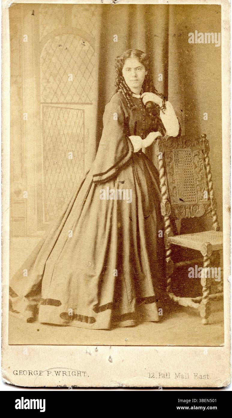This photograph from 1864 shows Laura Marx, daughter of Karl Marx ...
