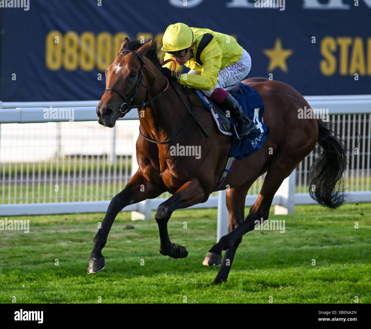 Sandown Park Racecourse, Esher, England. 29 May, 2025. Almaqam ridden ...