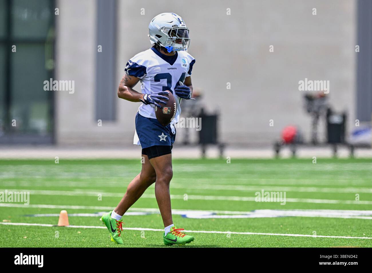 Dallas Cowboys' running back Jaydon Williams jobs during NFL football ...