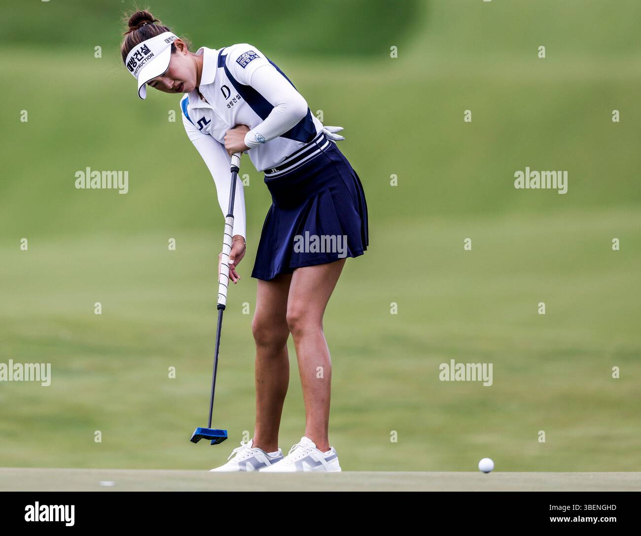 Erin, United States. 29th May, 2025. Yealimi Noh of the US putts on the ...