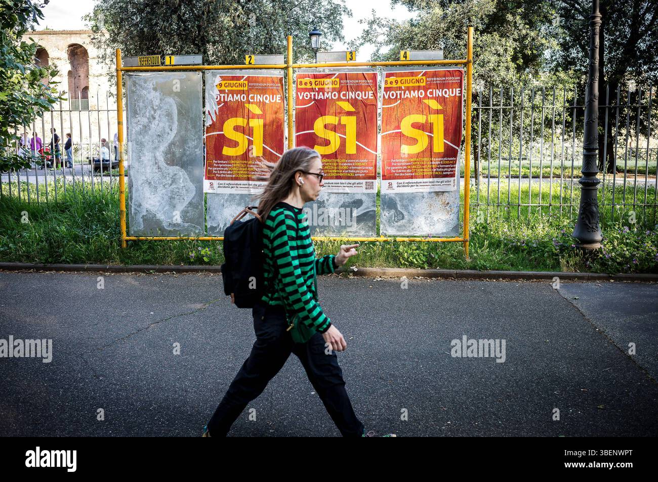 Election advertising for the 5 referendum ROME, ITALY - MAY 29 ...