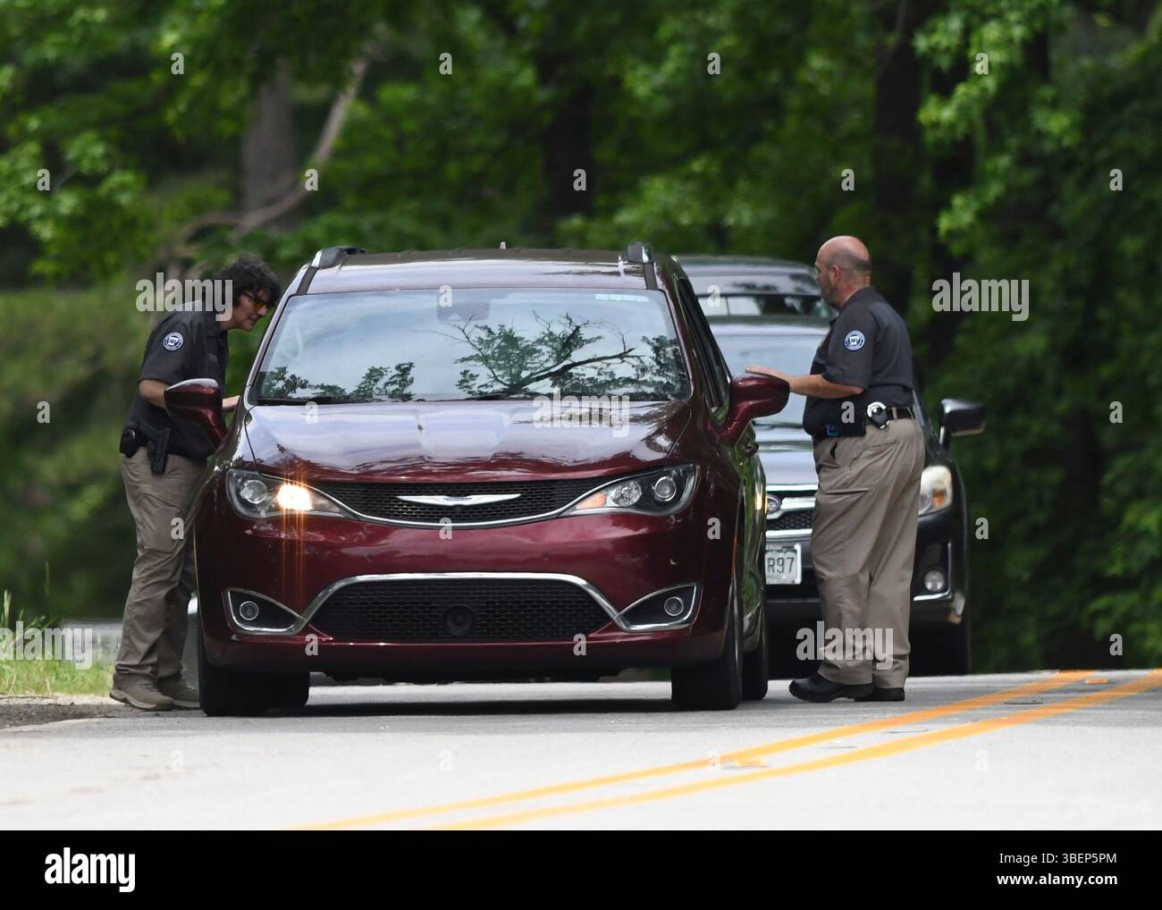 Police set up checkpoints looking for escaped prisoner Grant Hardin ...