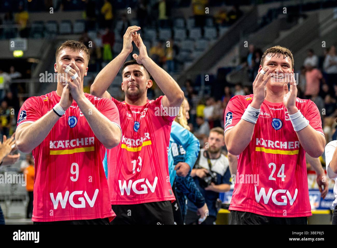 Gianfranco Pribetic (9; TVB 1898 Stuttgart), Achilleas Toskas (13; TVB ...