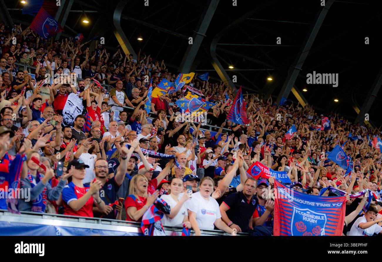 Grenoble fans in action during 2nd Division French Rugby Championship ...