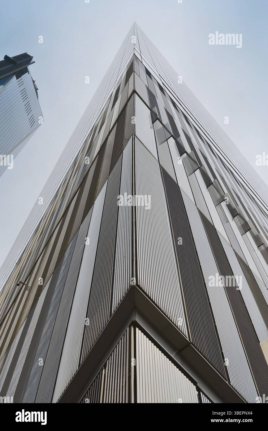 Seven world trade centre building hi-res stock photography and images ...