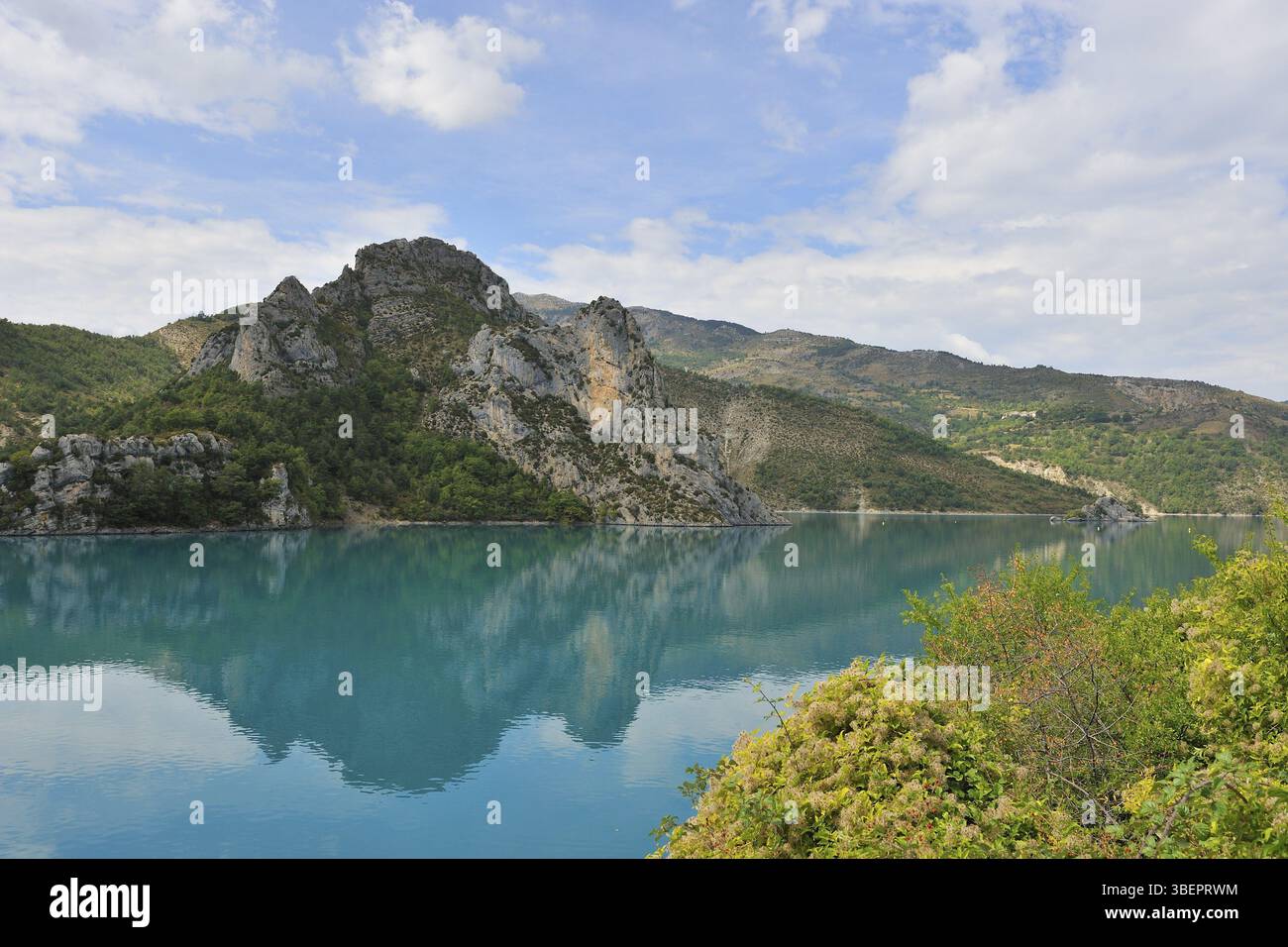 Lac de castillon alpes hi-res stock photography and images - Alamy