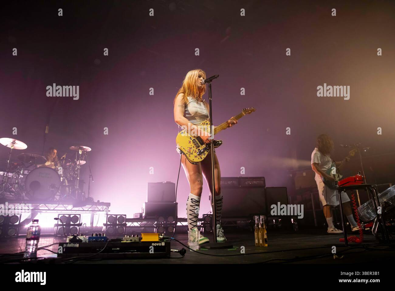 Manchester, England, 29th May, 2025. Wet Leg playing o2 Victoria ...