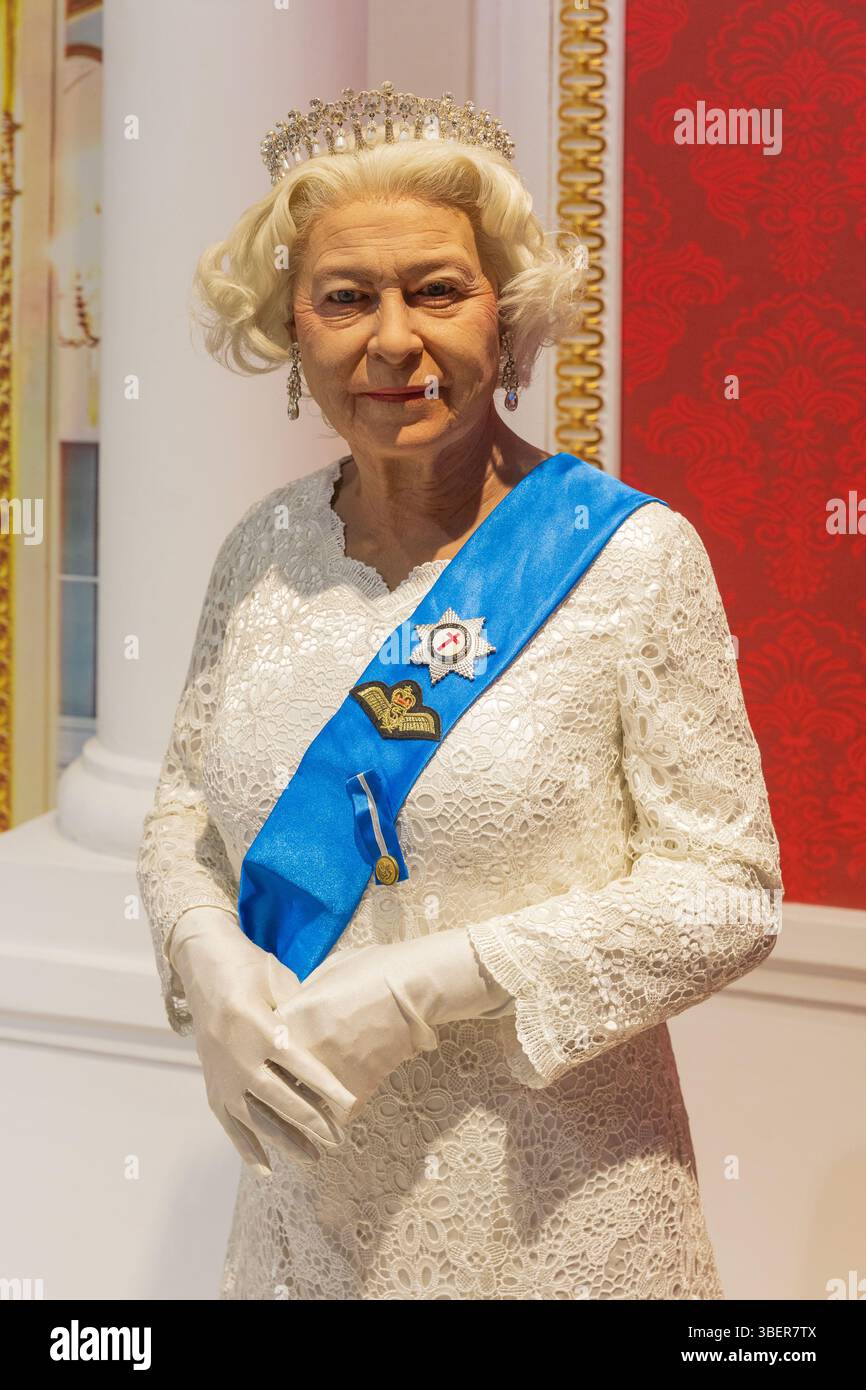 Blue garter riband hi-res stock photography and images - Alamy