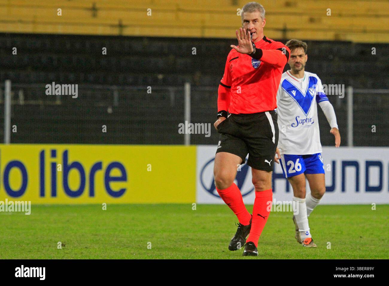 Montevideo, Uruguay. 29th May, 2025. Brazil's referee Anderson Daronco ...