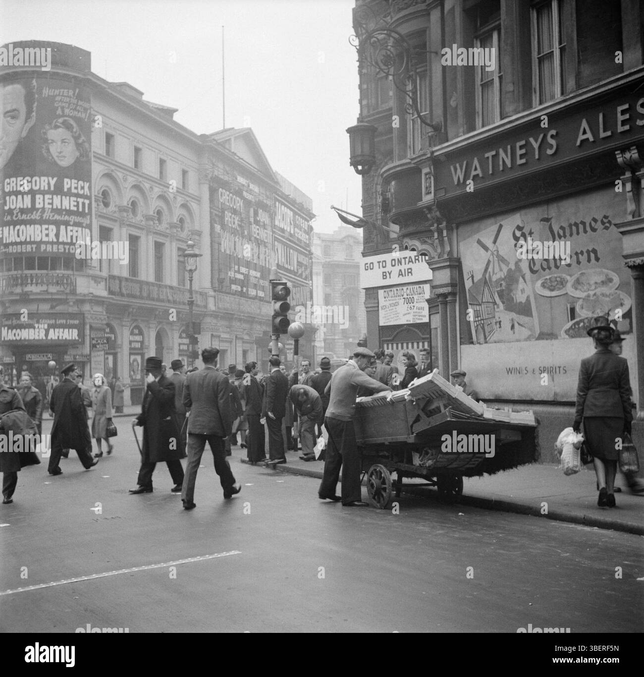 1940s London: Spivs - Most of the 'barrow boys' around Piccadilly ...