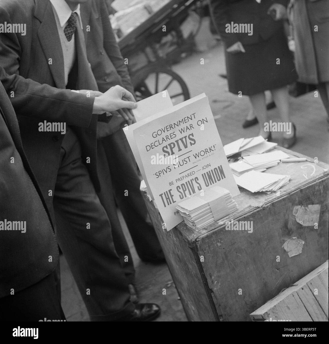 1940s London: Pamphlet of the SPIVs union , circa 1947. Archive ...