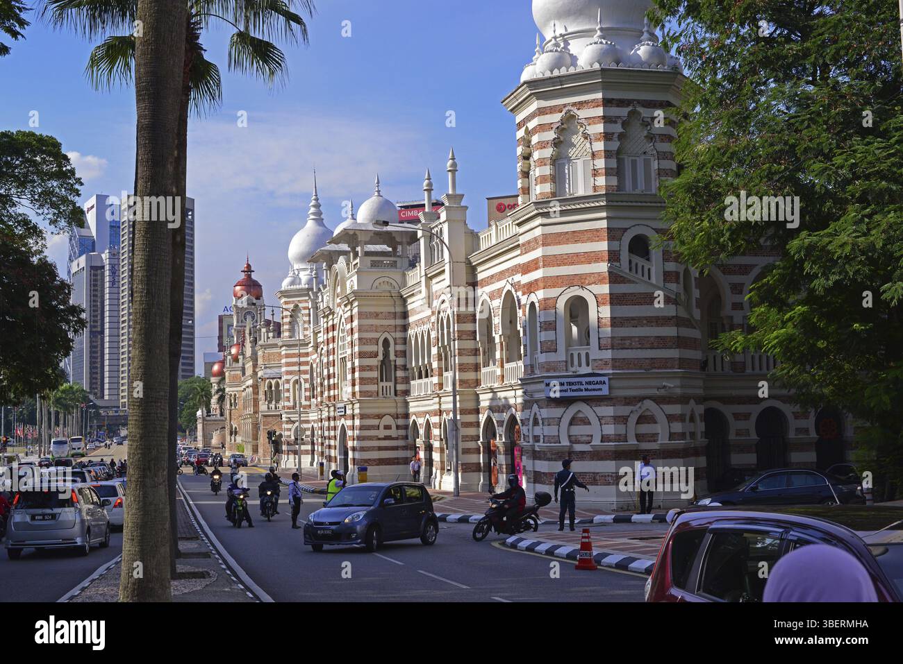 High rise building city palace hi-res stock photography and images - Alamy