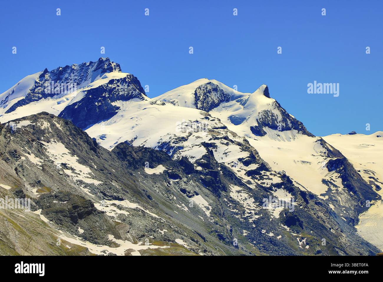 Monte rosa lyskamm mountain hi-res stock photography and images - Alamy