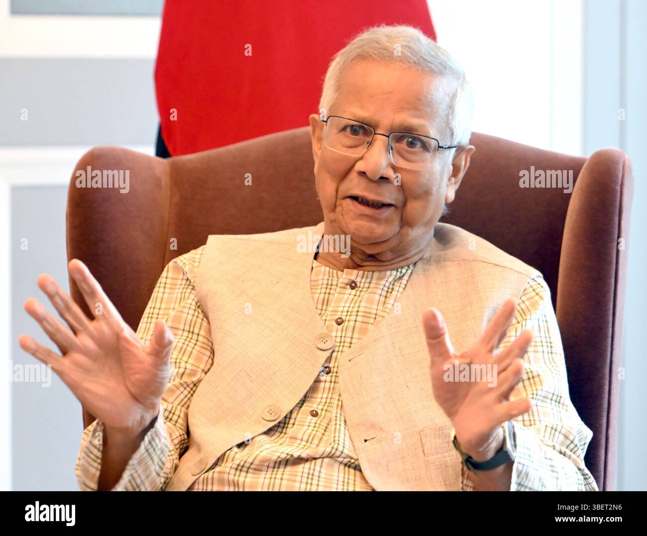 Muhammad Yunus of Bangladesh, the 2006 Nobel Peace Prize winner, speaks ...
