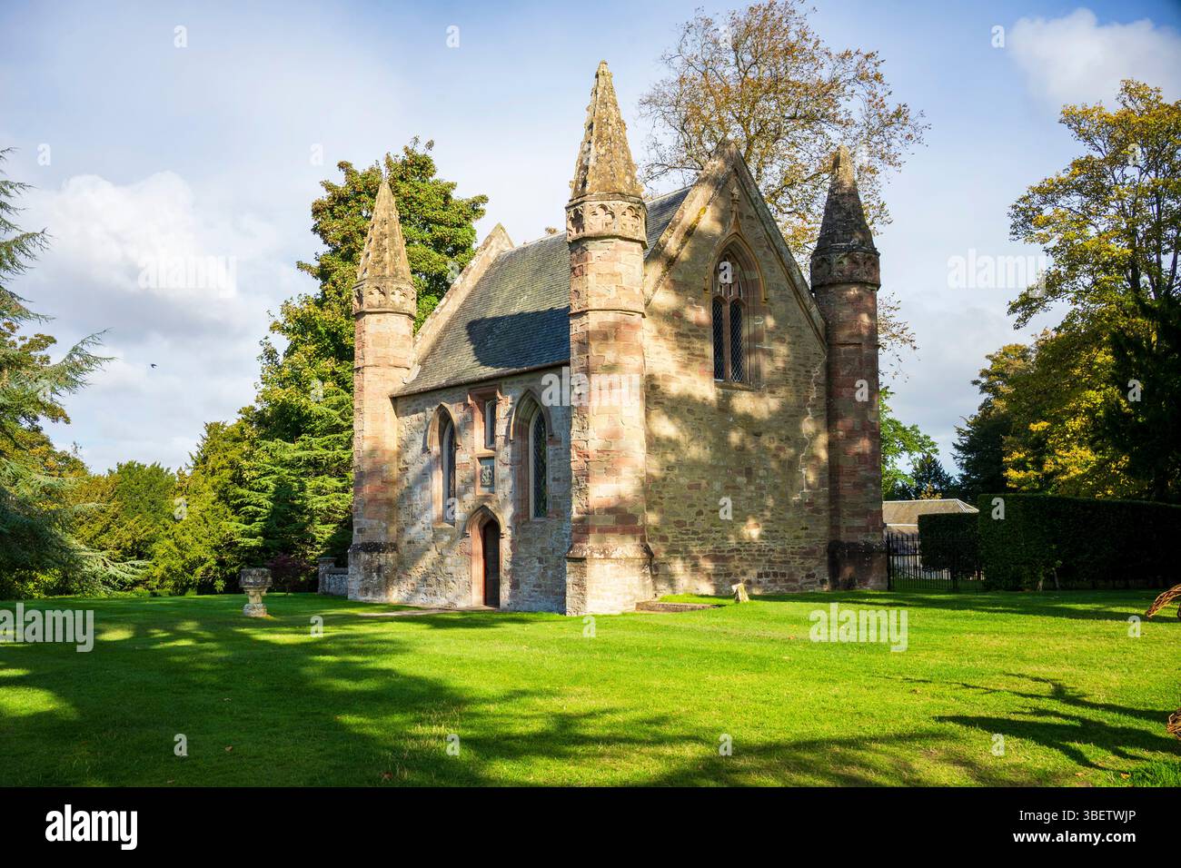 Chapel at Scone Palace with replica Stone of Scone—symbol of Scottish ...