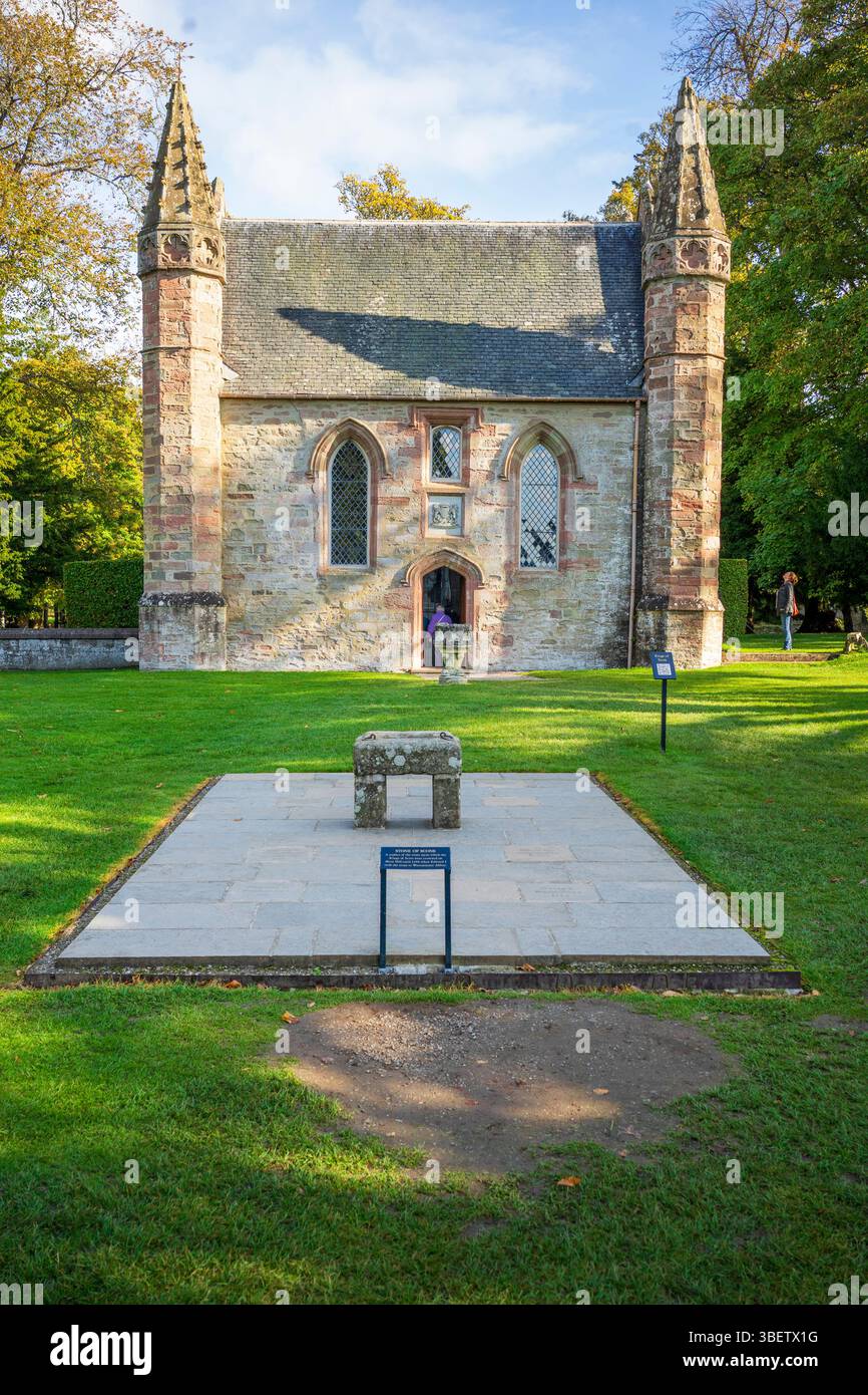 Chapel at Scone Palace with replica Stone of Scone—symbol of Scottish ...