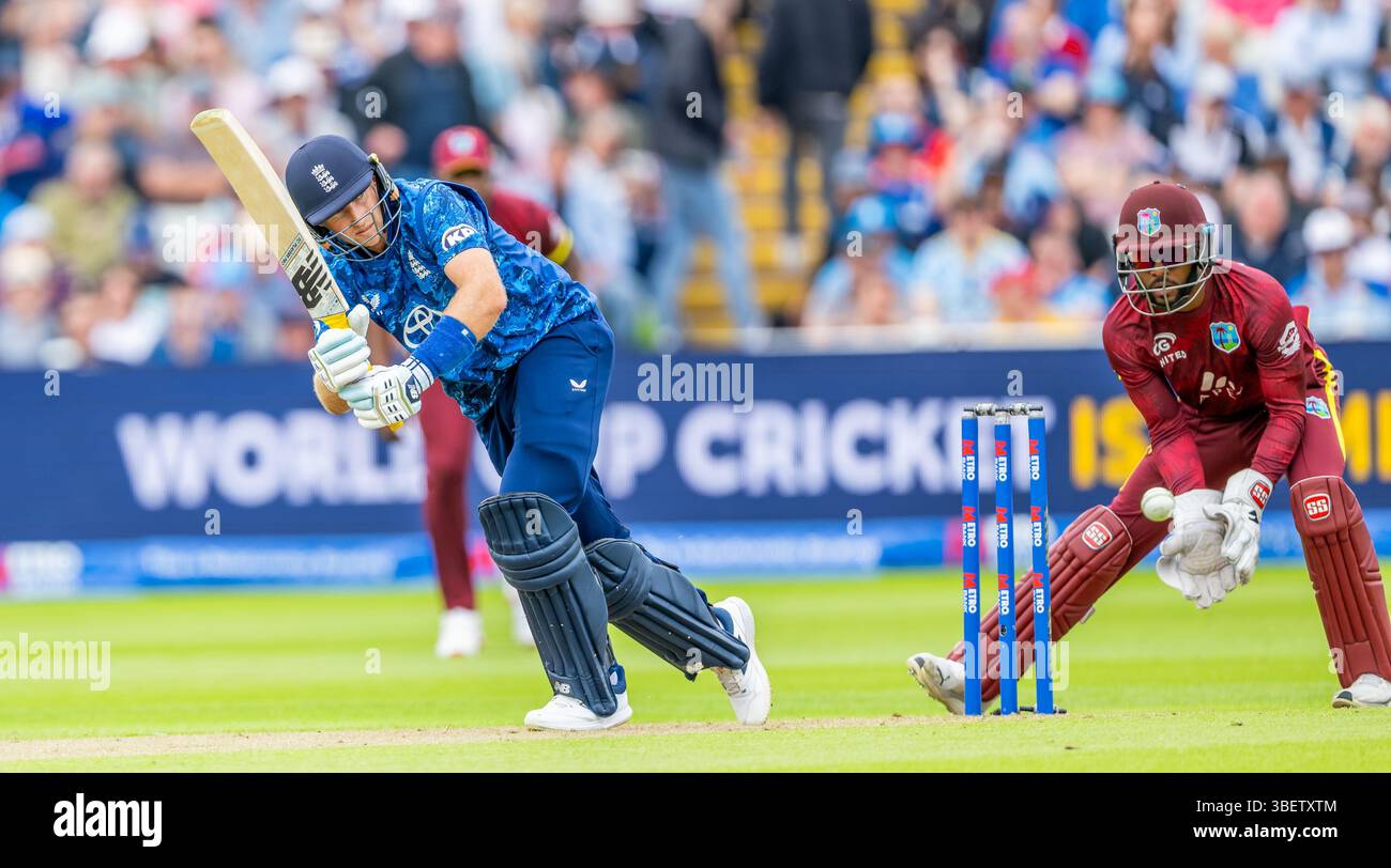 Joe Root batting for England in a Metro Bank ODI match between England ...