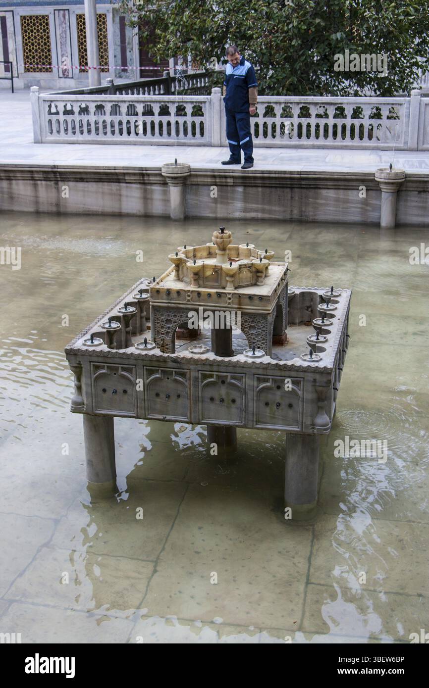 Turkey MARMOR WATER PLAY istanbul Stock Photo - Alamy