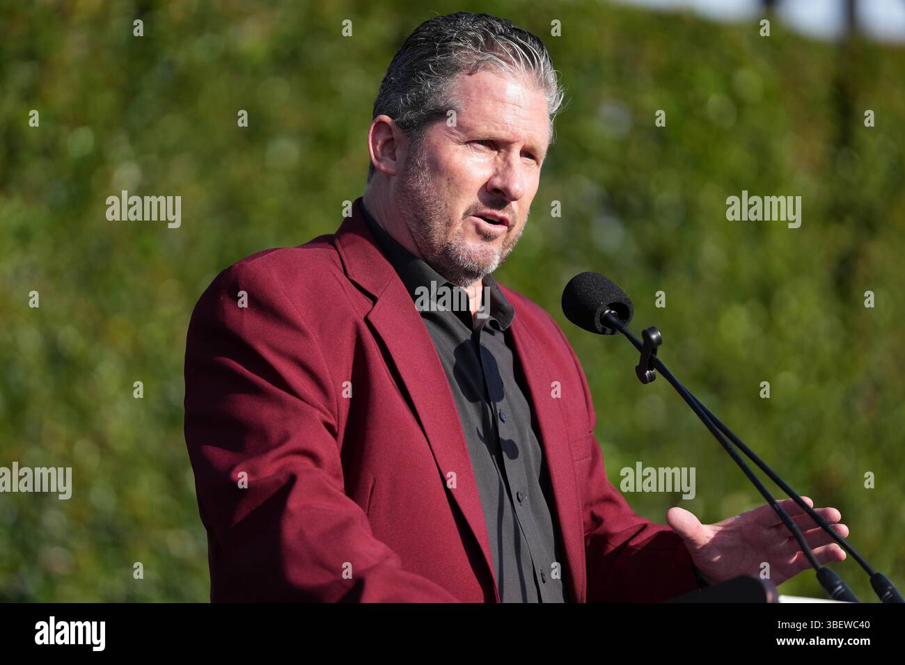 Steve Beuerlein speaks at the JESPYS awards at JSerra High School ...