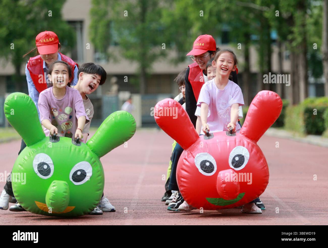 Students take part in activities to welcome the Children's Day in ...