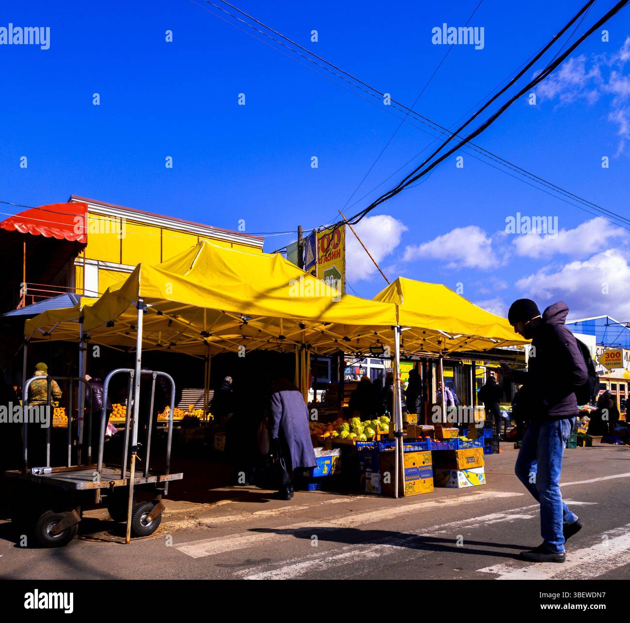 Kyiv, Ukraine - 18th May, 2025: Colorful street market in Kyiv filled ...