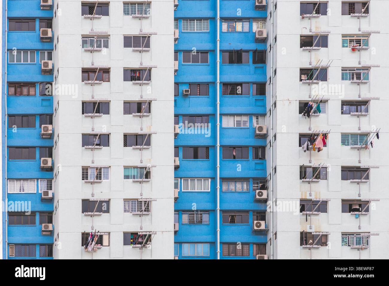 Facade of a high-rise residential tower block in Chinatown, Singapore ...