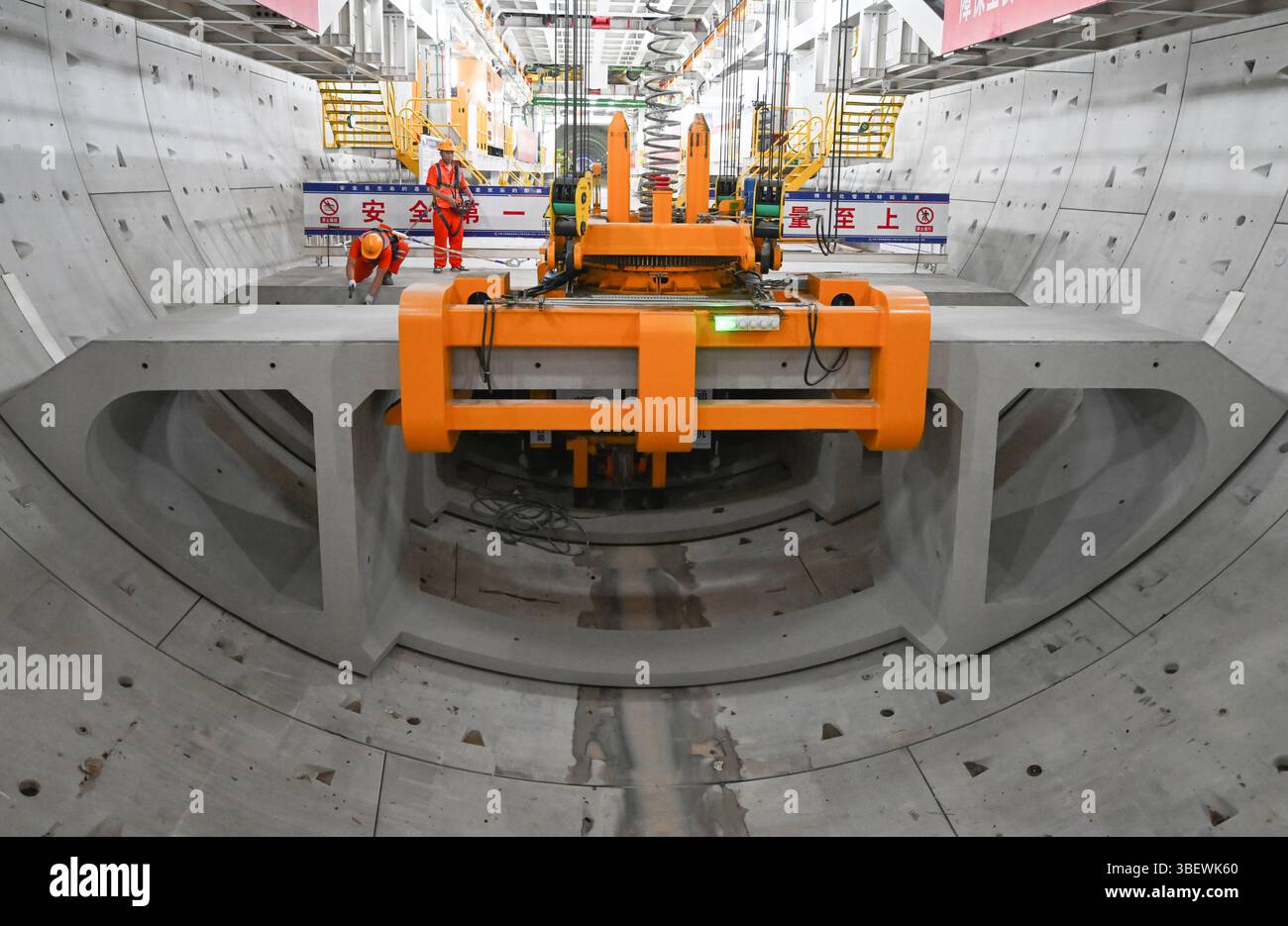 Ningbo,China.29th May 2025. The Yongzhou tunnel boring machine (TBM ...